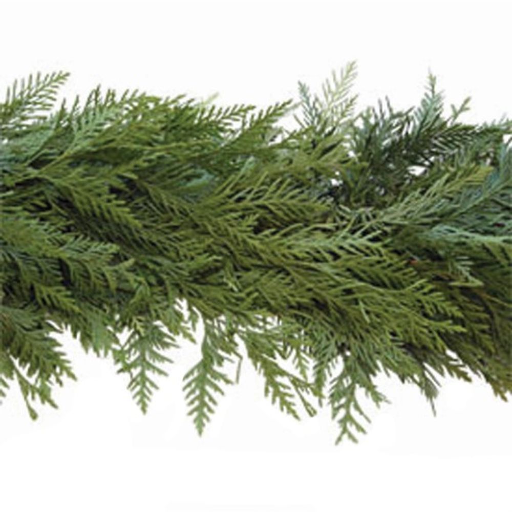 East Valley Farms, Holiday Cedar Garland 15' Precut | Wilco